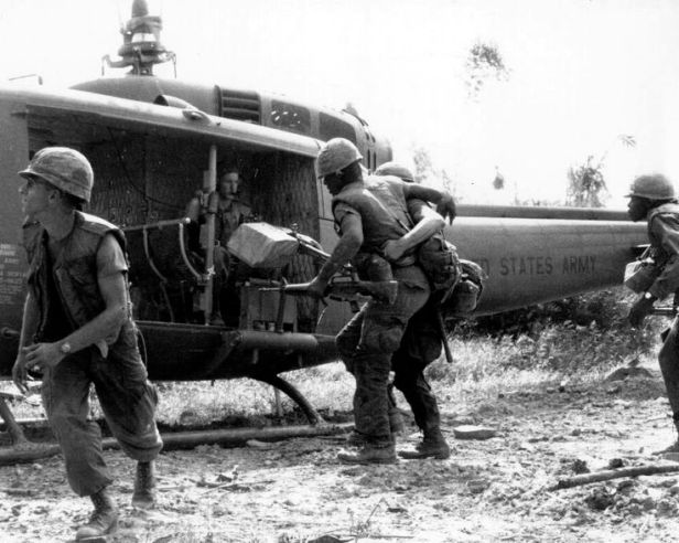 “Dead Men Flying” Heroic as Hell – The Dustoff Pilots of The Vietnam ...