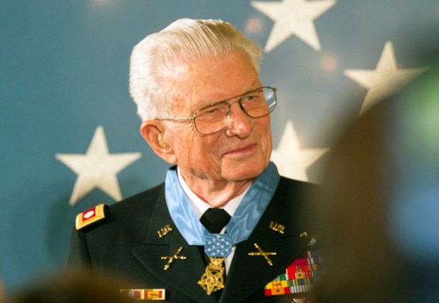 A Vietnam War Hero: Charles S. Kettles – CherriesWriter – Vietnam War ...