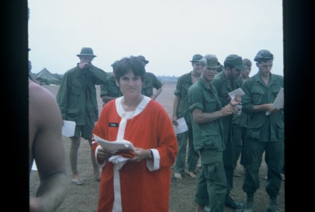 Soldiers Celebrating Christmas during the Vietnam War – CherriesWriter ...