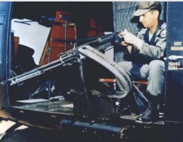 THE M60 MACHINE GUN: IT’S ‘THE PIG’, MAN! – CherriesWriter – Vietnam ...